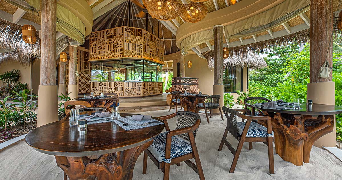 Best Restaurants in Maldives | The Nautilus Maldives Bar